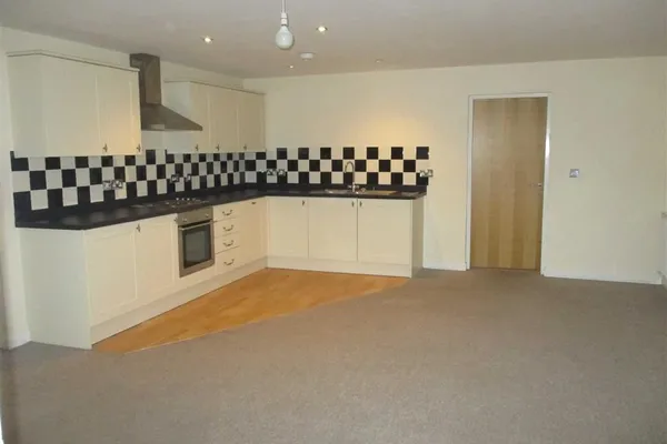 2 bedroom property to let in Castle Green, Cottingham - £475 pcm