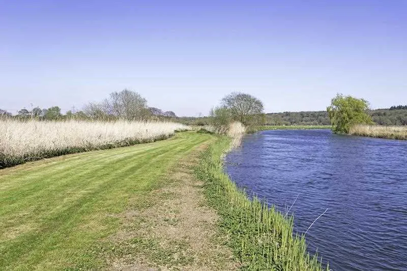 property for sale in Salisbury Road, Burgate, FORDINGBRIDGE SP6 1LX - £ ...