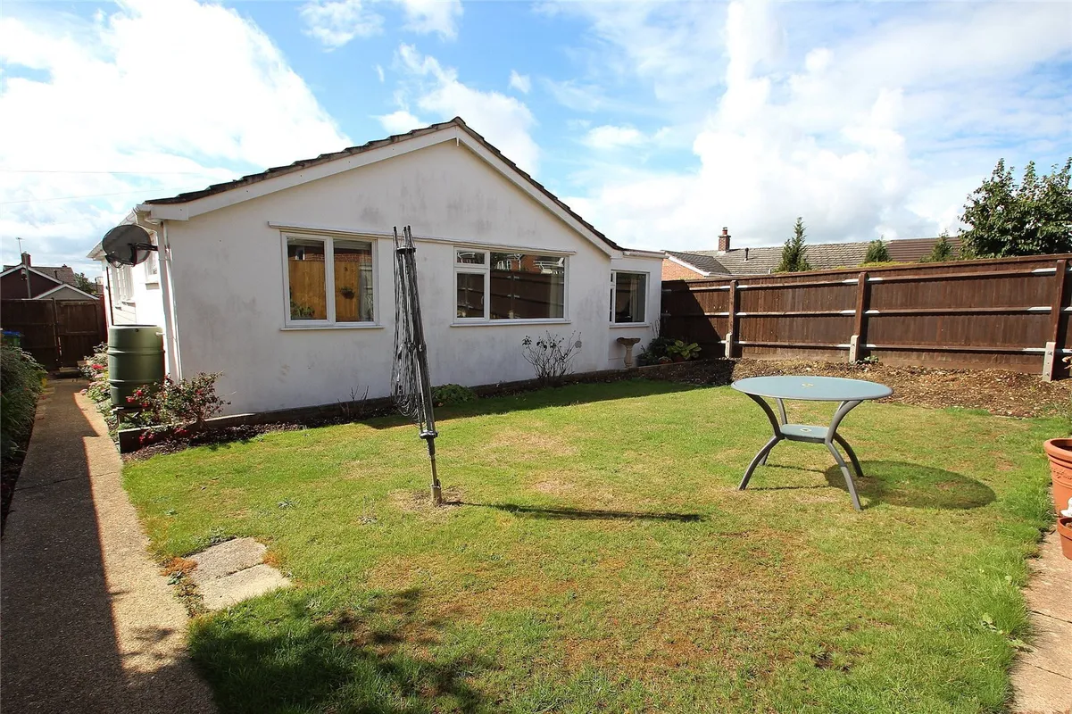 3 bedroom property for sale in Clee Avenue, Fareham, Hampshire, PO14 ...