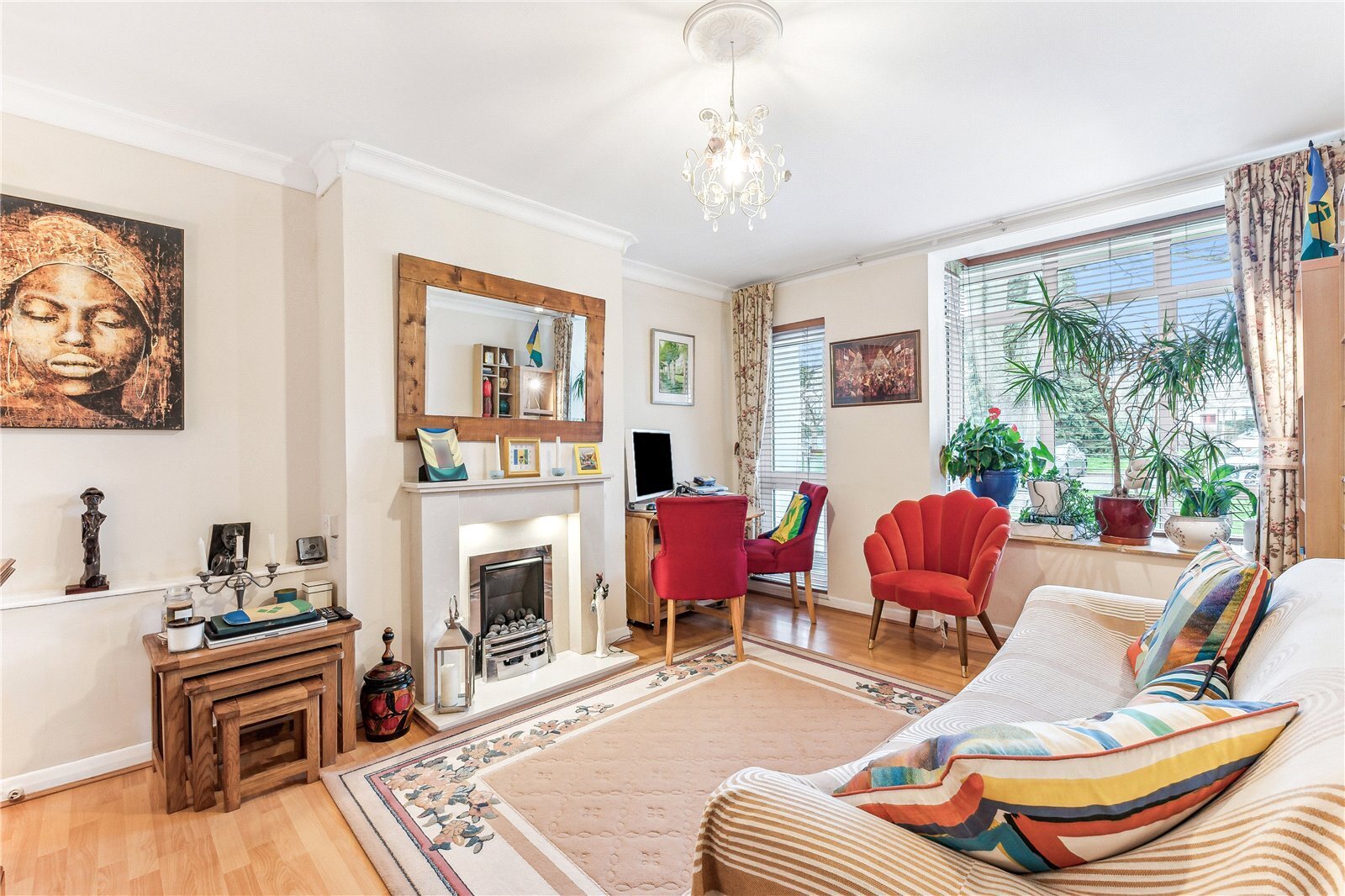 2 bedroom property in St. James's Close, London, SW17 - £450,000 ...