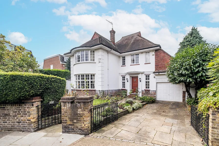 Properties for sale in Sw14