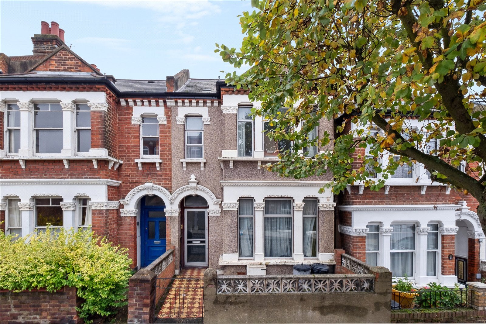 3 bedroom property in Swaffield Road, London, SW18 - £850,000 | Rampton ...
