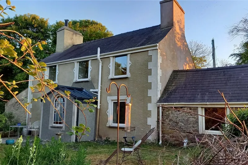 3 bedroom property for sale in Capel Coch, Llangefni, Isle of Anglesey ...