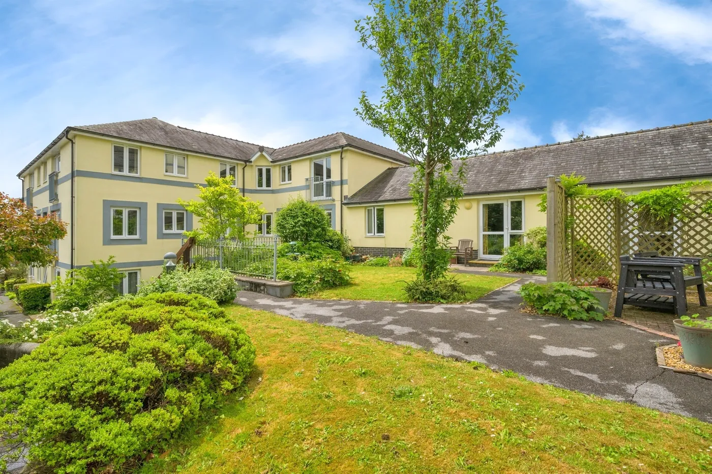 Estate Agents & Lettings Agents in Ivybridge | Connells Contact Us