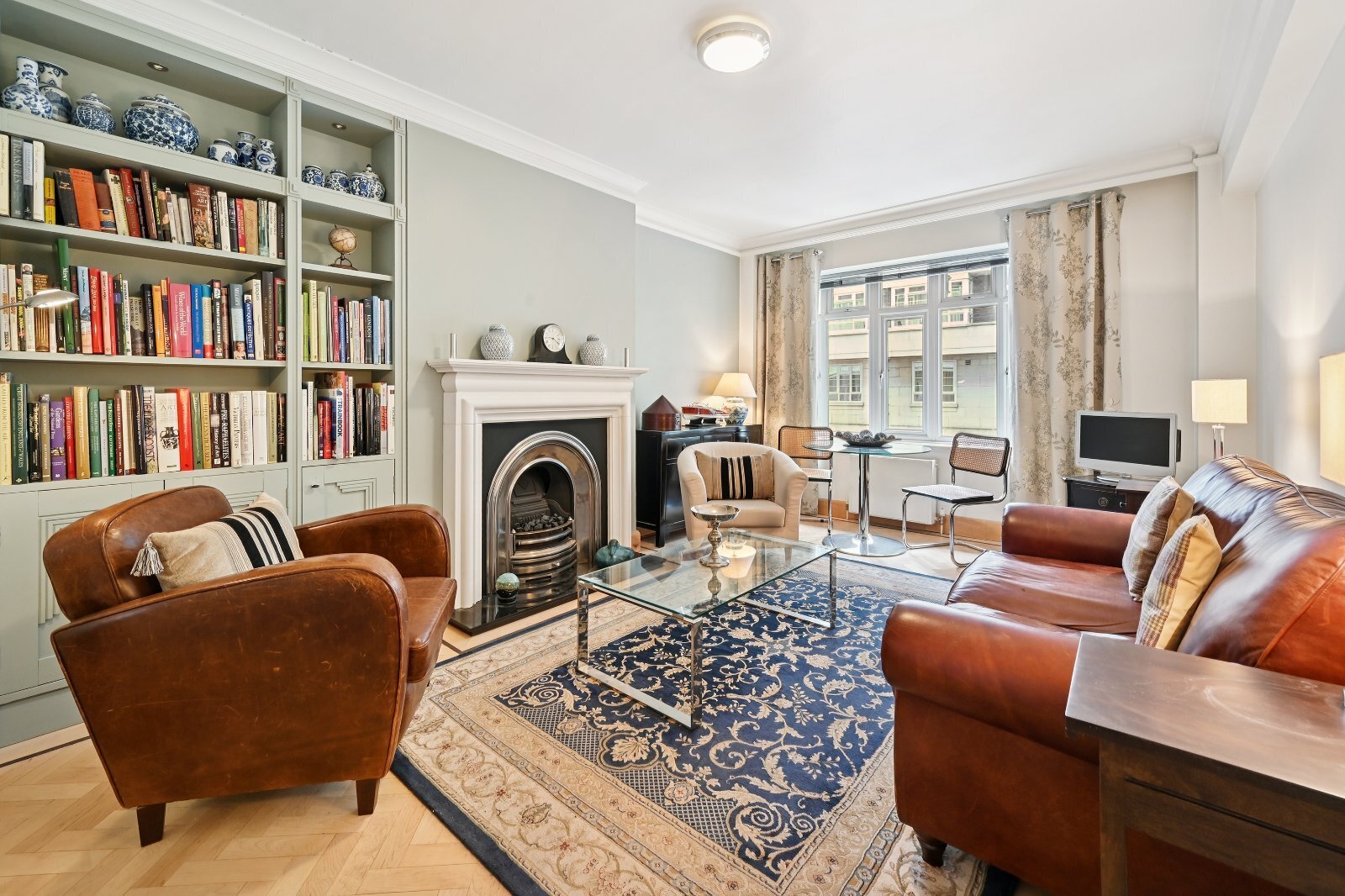 1 bedroom property in Marsham Court, Marsham Street, London, SW1P - £ ...