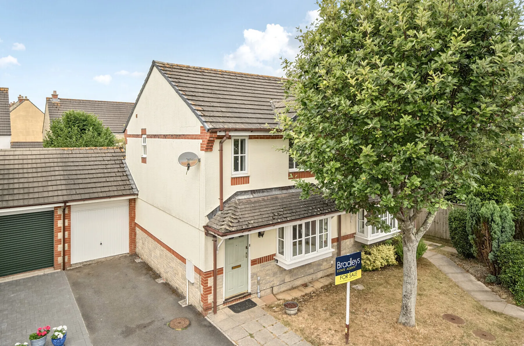 3 bedroom property for sale in De Tracey Park, Bovey Tracey, Devon ...