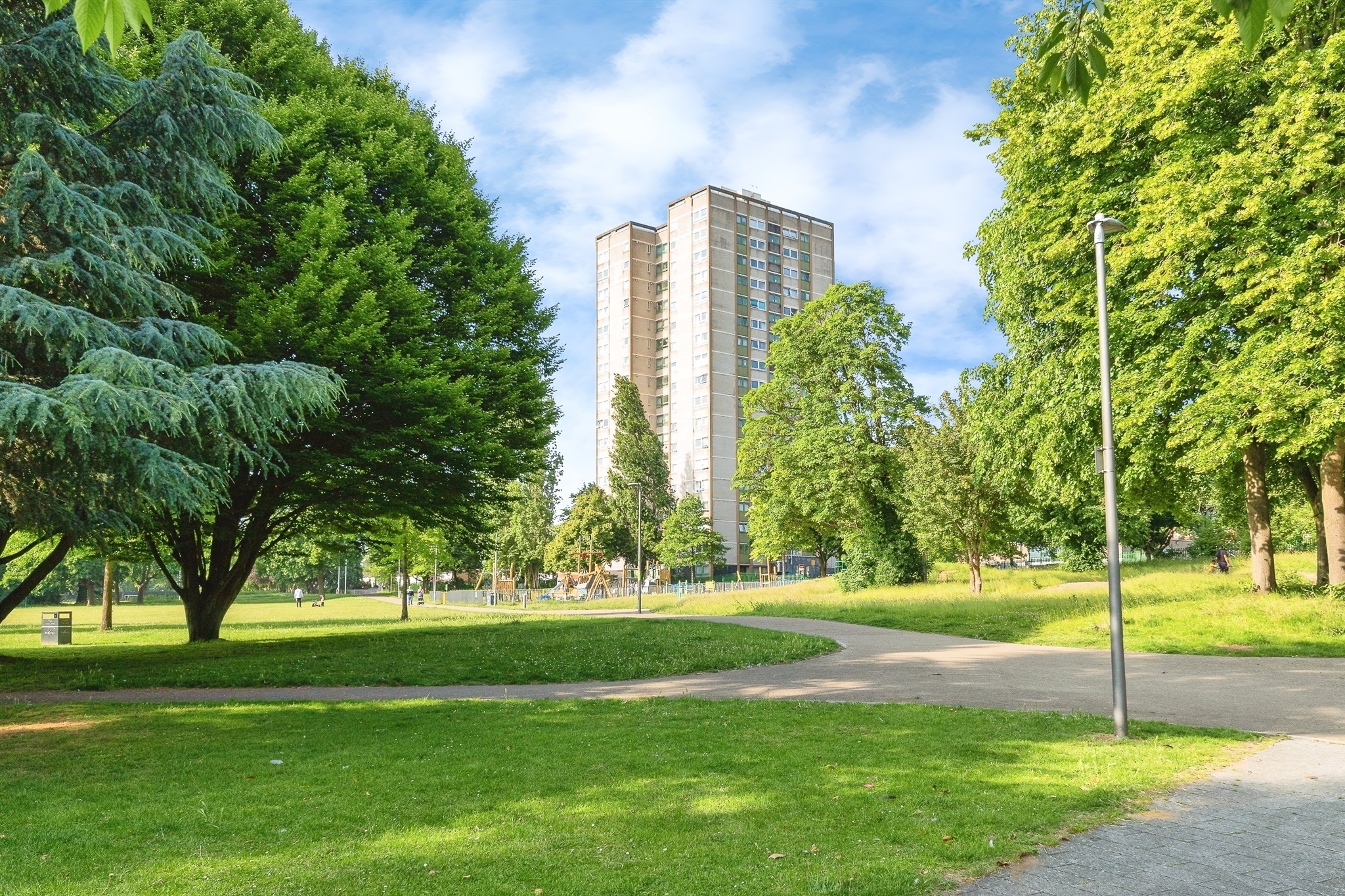 2 bedroom property in Harrow Court, Silam Road, Stevenage - £160,000 ...