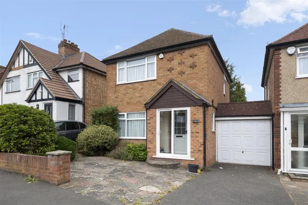 2 bedroom property for sale in Harvey Road, Hillingdon - Offers in ...