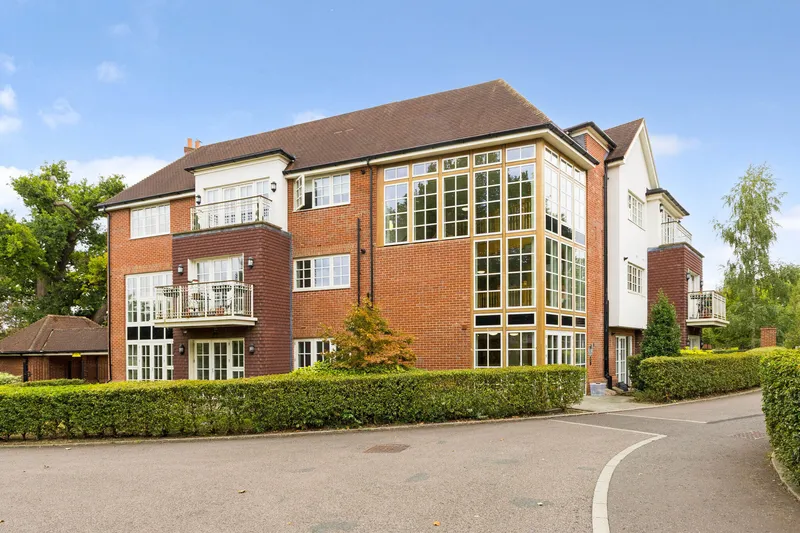 2 bedroom property for sale in 12 Brayfield Lane, Chalfont St. Giles ...