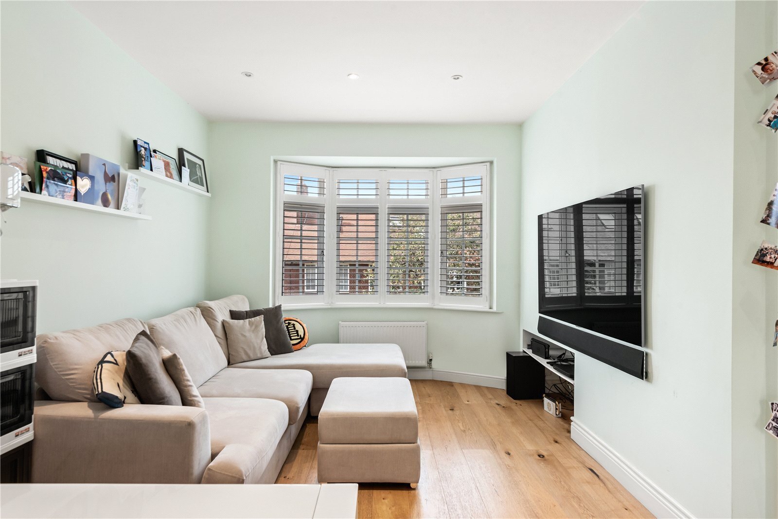 2 bedroom property in Godley Road, London, SW18 - £595,000 | Rampton ...