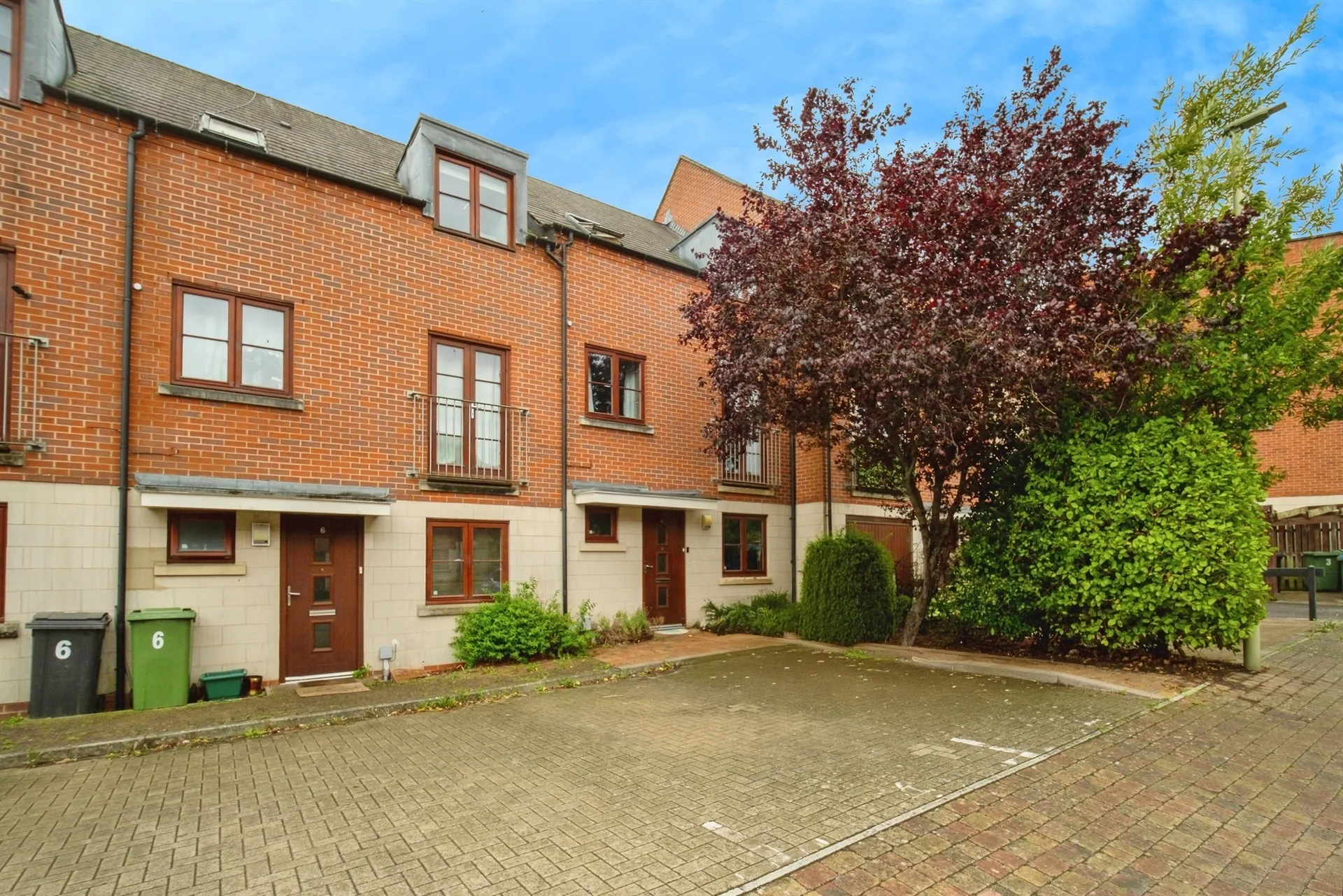 Properties for sale from Basingstoke branch, Connells.