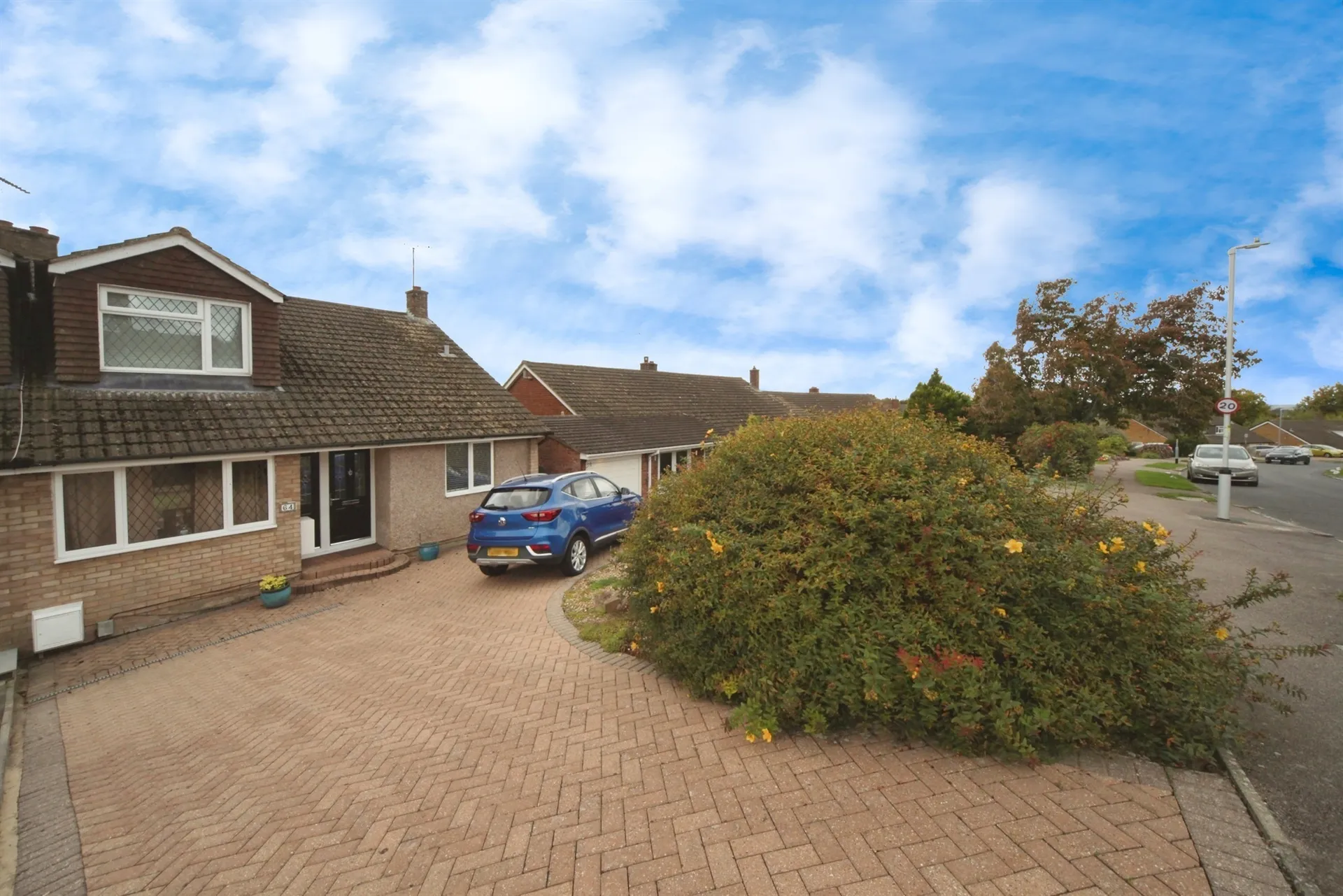 Properties for sale in Dunstable, Bedfordshire
