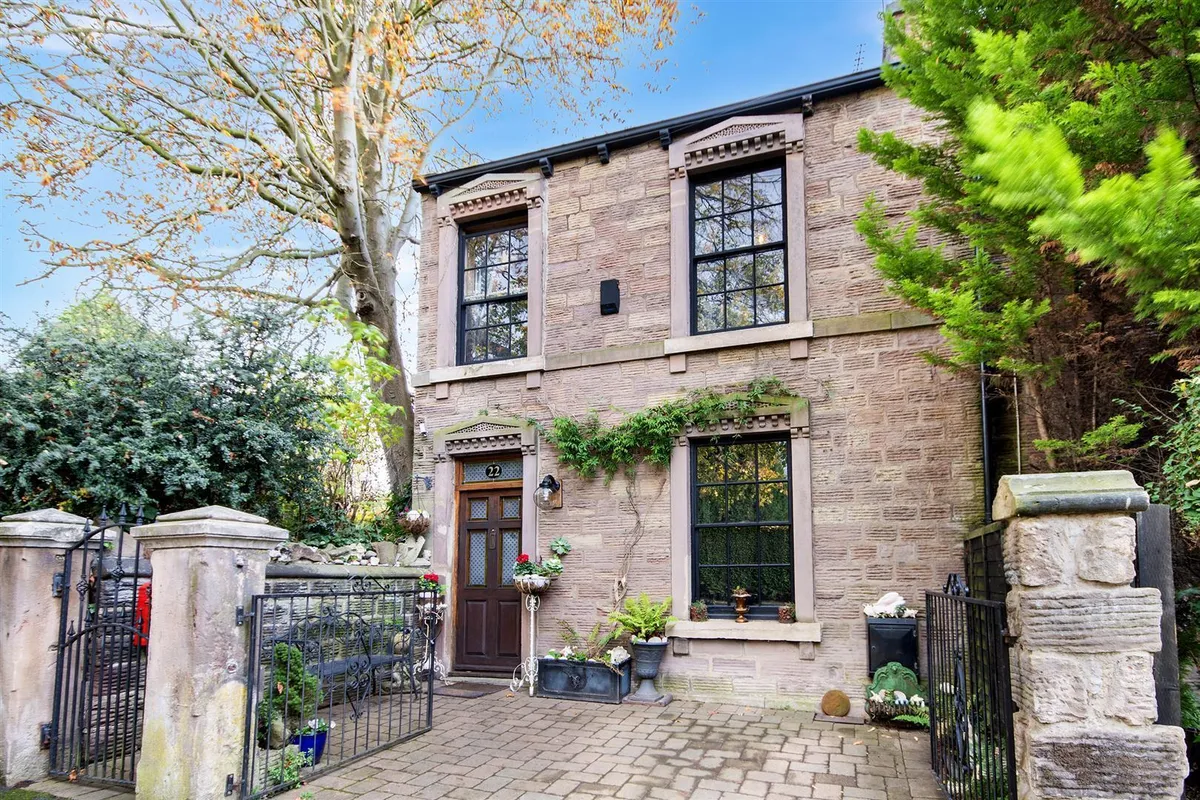 3 bedroom property for sale in Clifton Bank, Rotherham - Offers in the ...