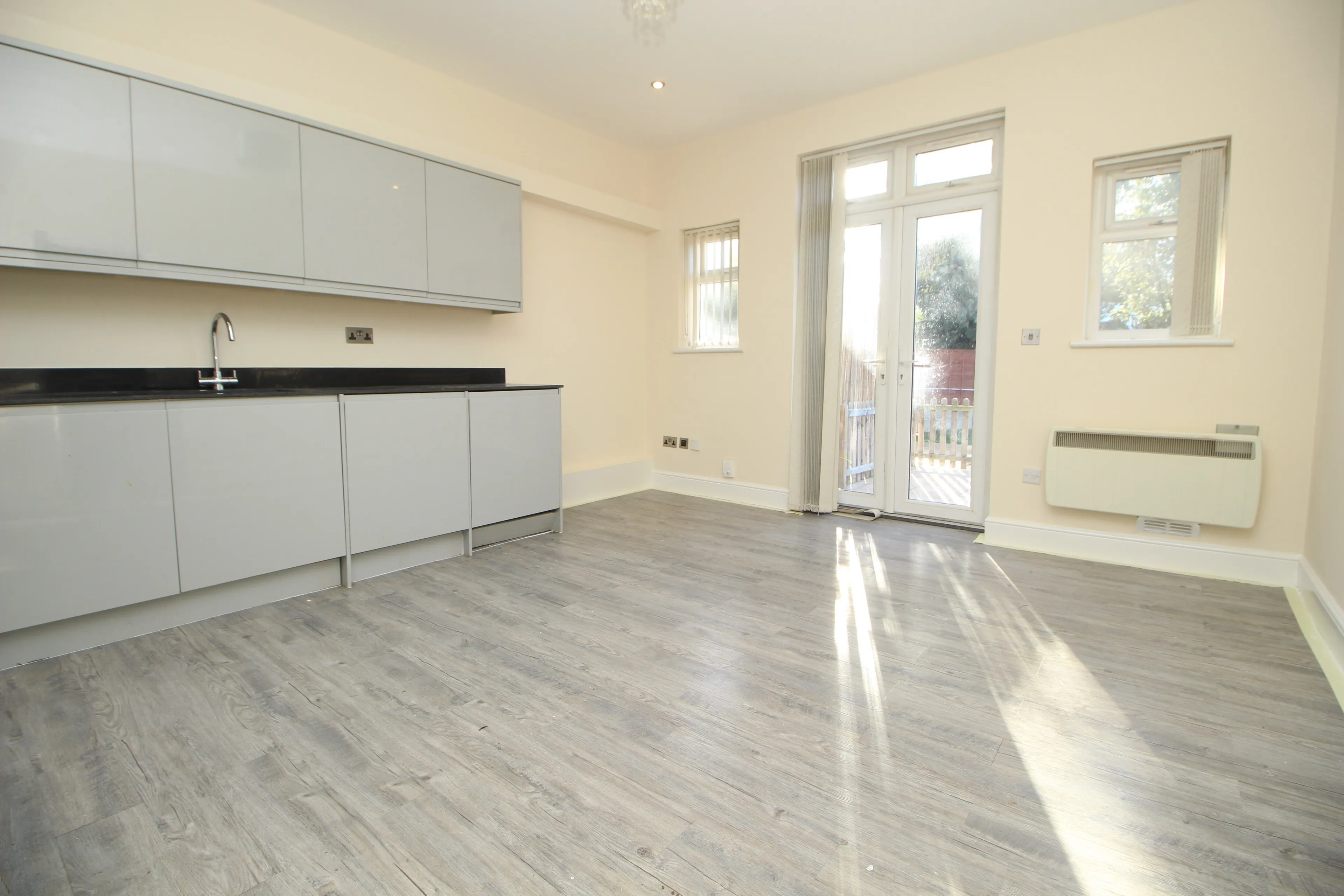 1 bedroom property in Norfolk Road, Maidenhead, Berkshire, SL6 - £1,100 ...