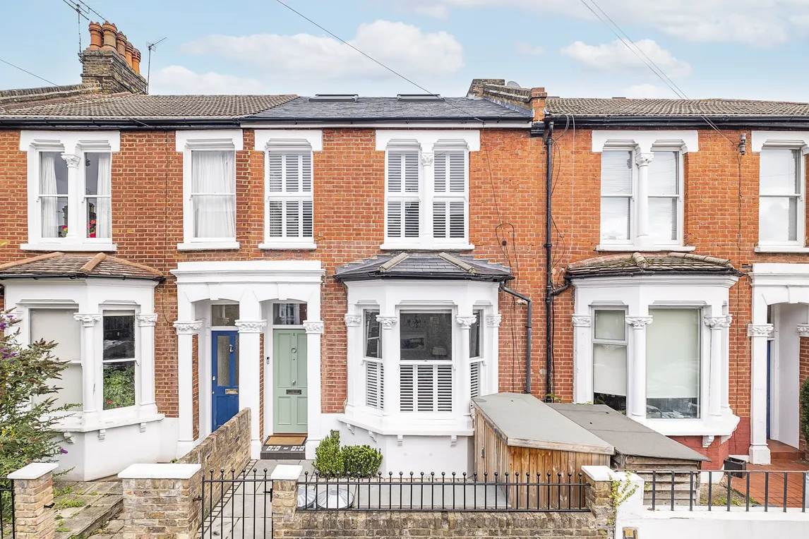 Properties for sale in Sw14
